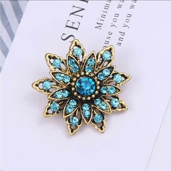 Jewelry | New Sparkly Teal And Goldtone Brooch 13 Diameter | Poshmark